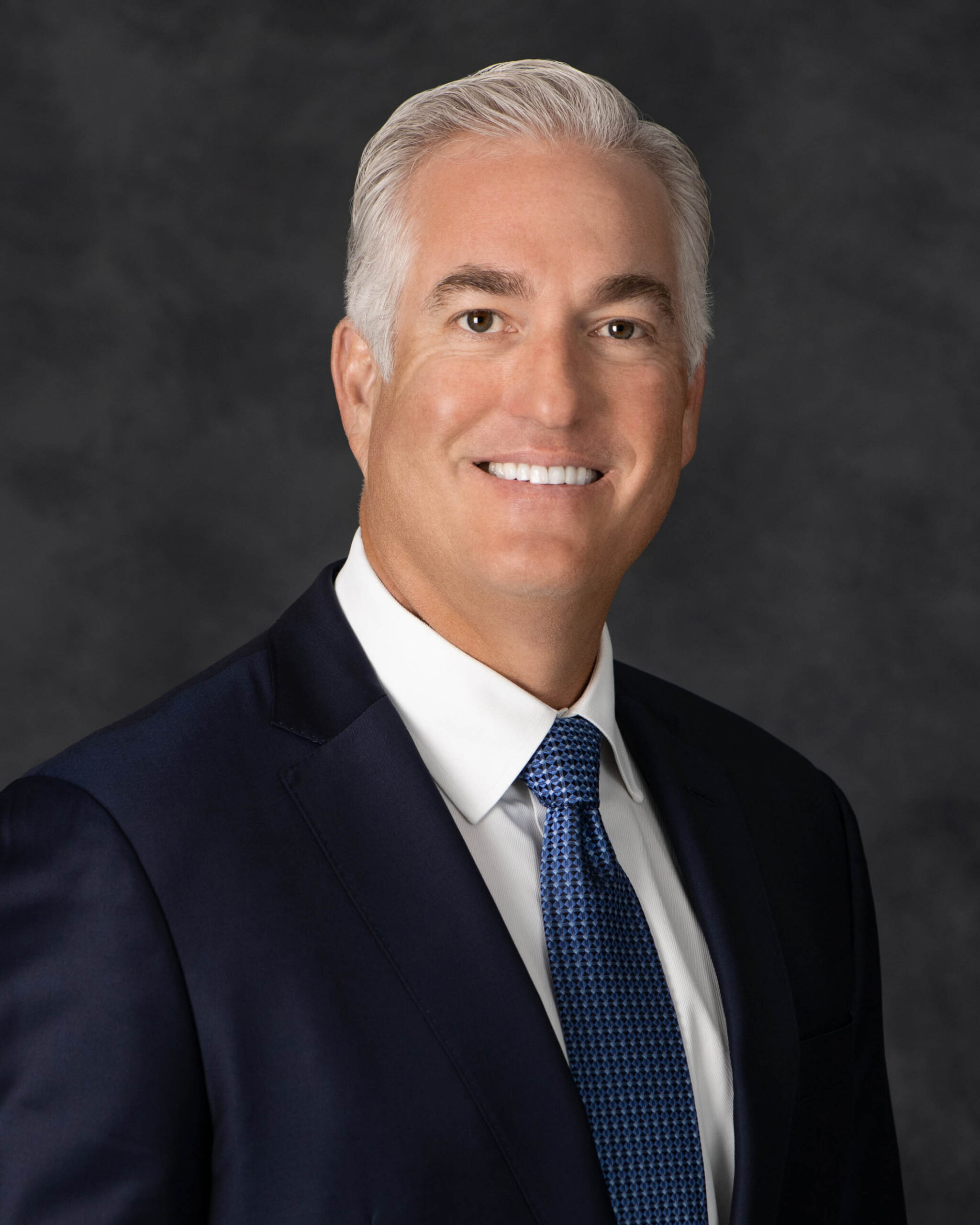 Corporate Headshots » https://www.shutterbugportraitstudio.com/